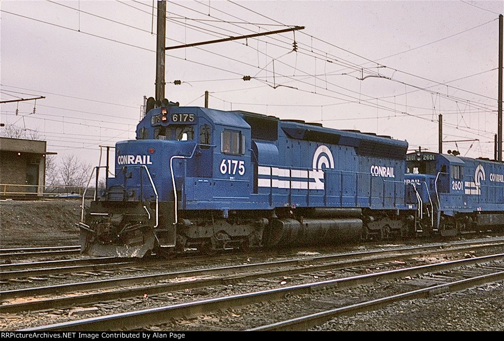 CR SD45 6175 pairs with U25B 2601